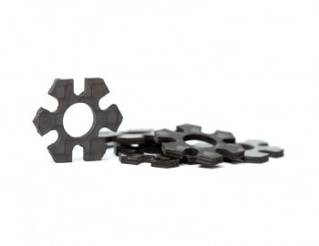 8th Hex Track Width Spacers/ 1.0mm Carbon (5 Pack) | Zoom RC